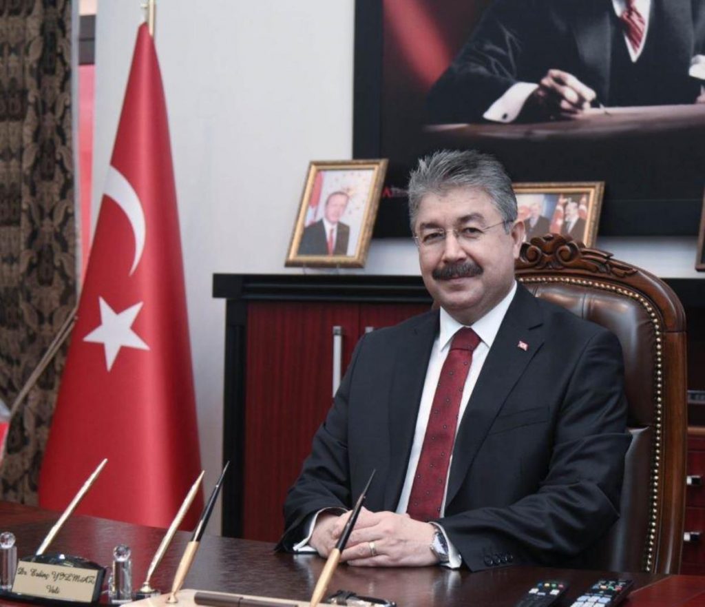 Osmaniye valisi kimdir? Dr. Erdinç Yılmaz kimdir, kaç yaşında? Dr ...